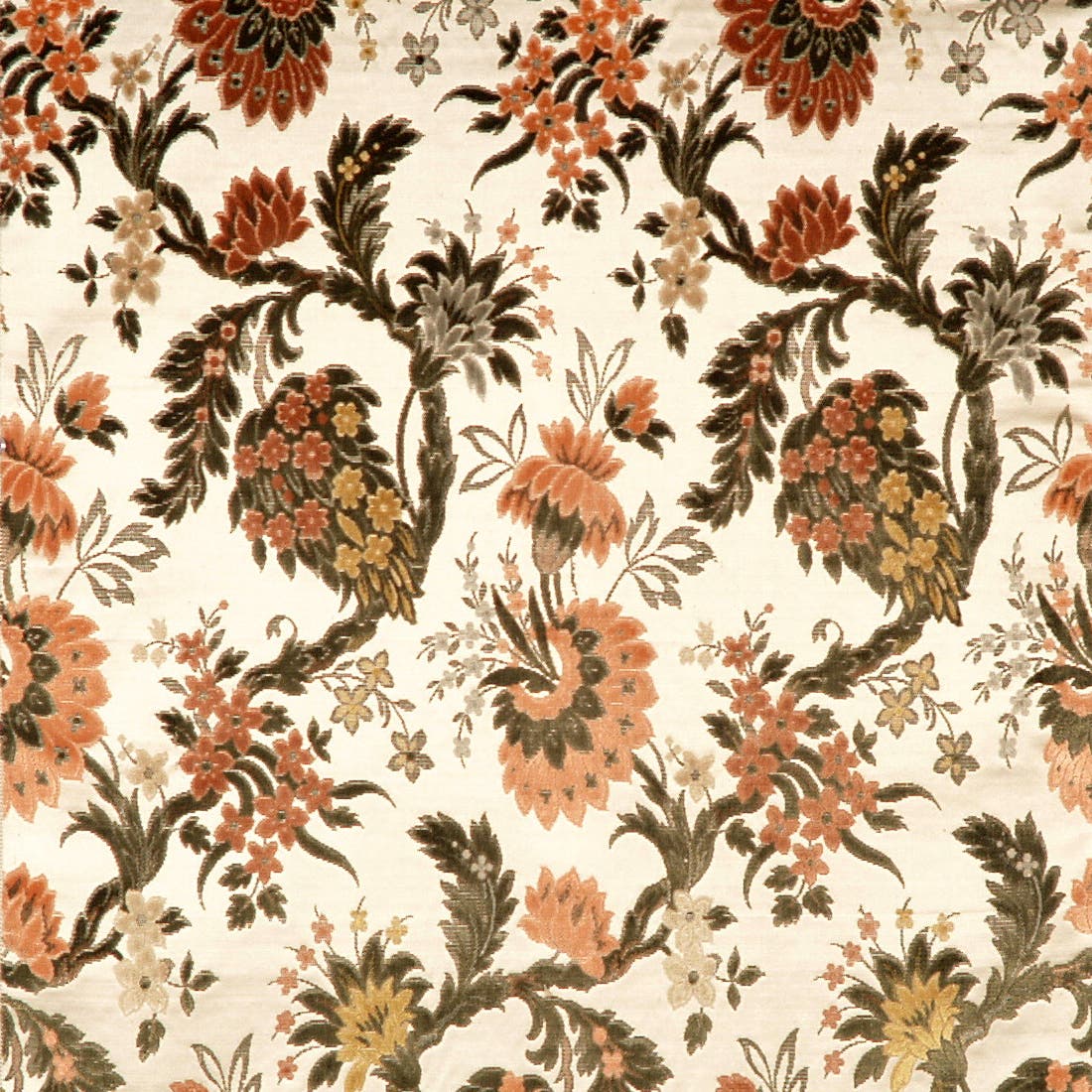 Tiziano. Hand woven figured velvet. Rubelli